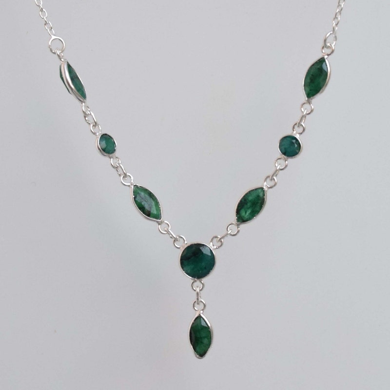 Green and Silver Necklace - Etsy