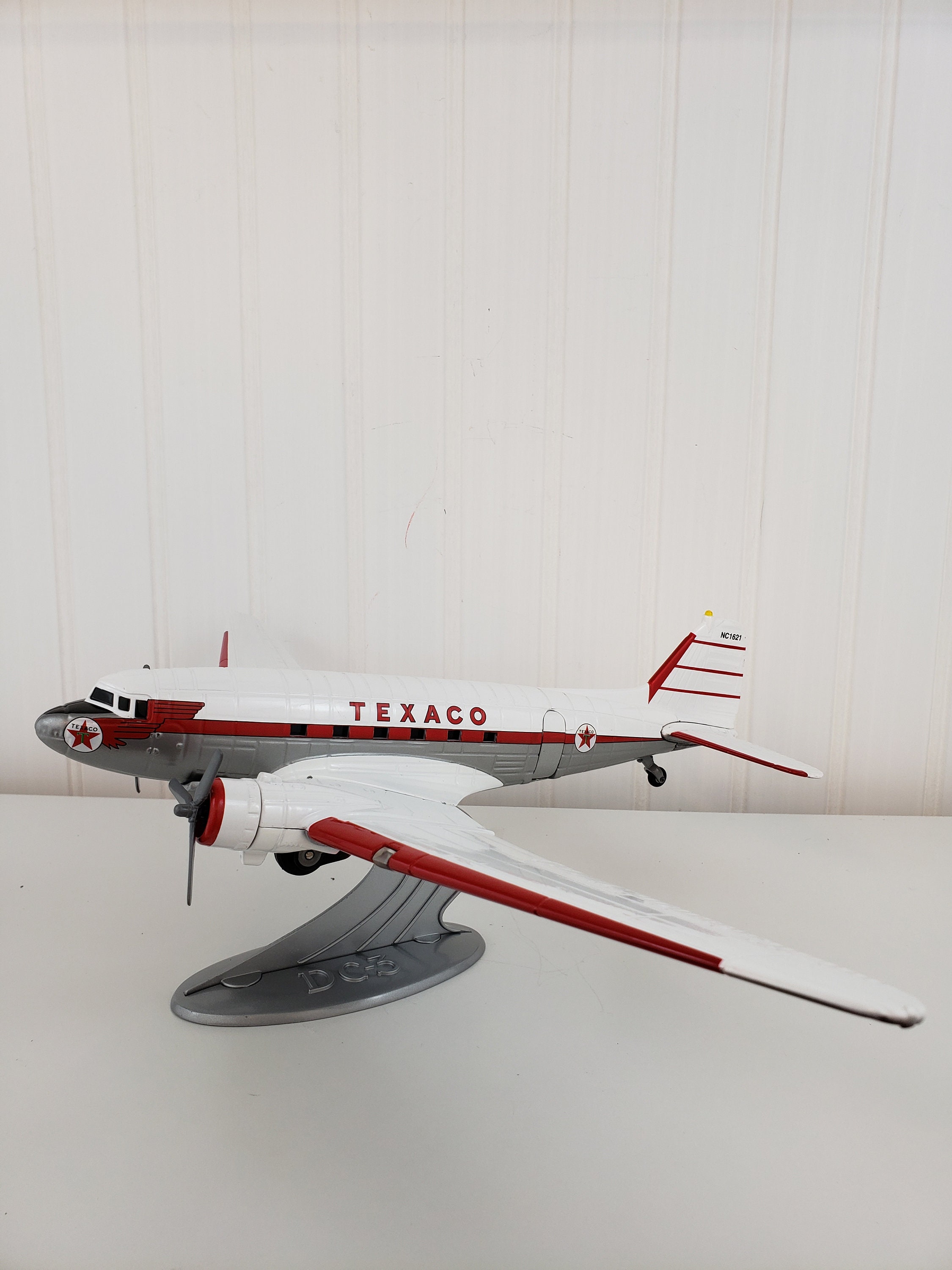Texaco Douglas DC-3 Gooney Bird, Die Cast Metal Replica, Vintage Metal ...