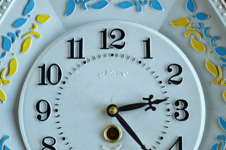 Antique Russian Wall Clock. Vintage Pale Gray Plastic - Etsy