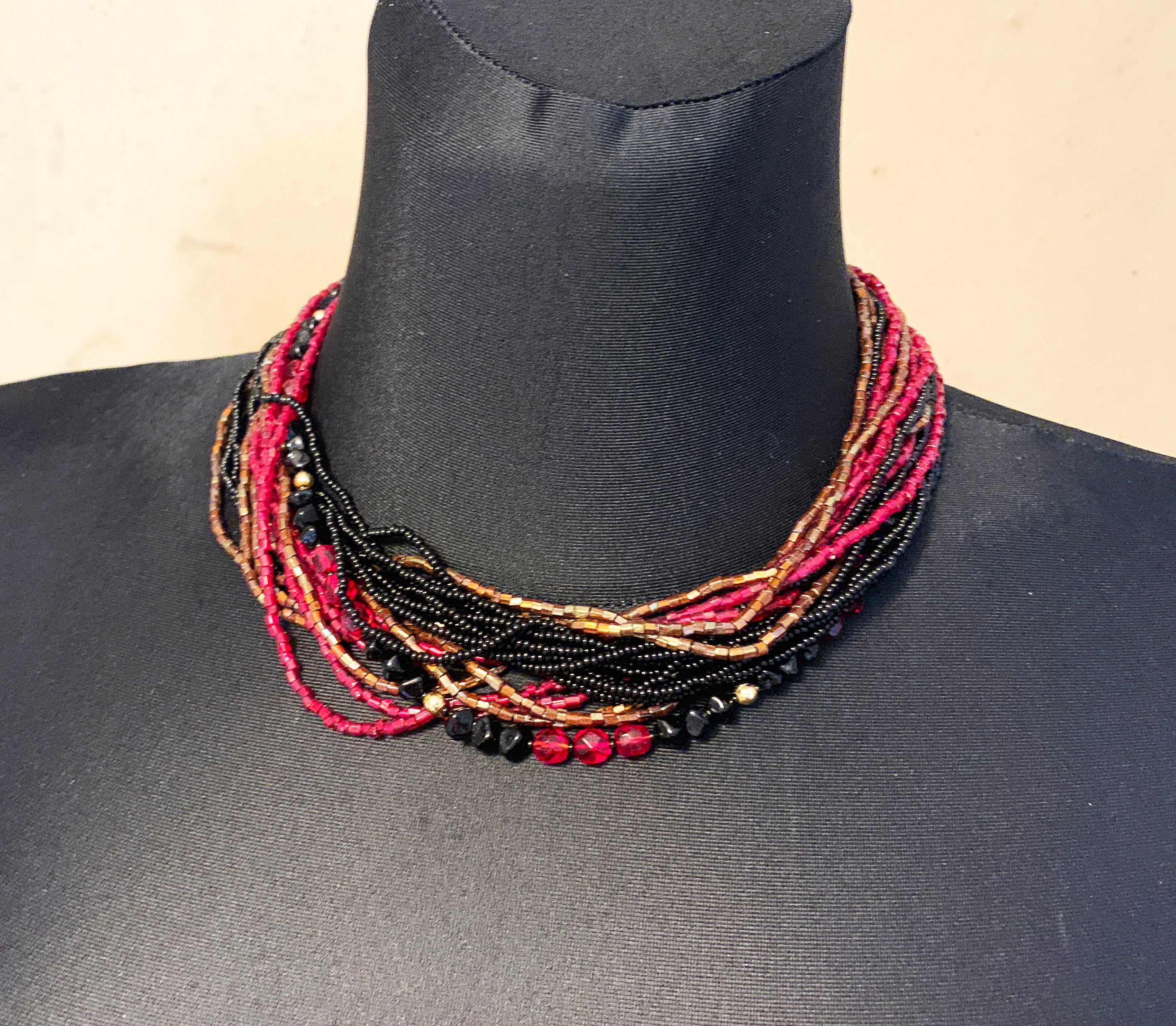 Vintage Red Black Seed Bead Necklace 20 Strands of Tiny Beads. - Etsy