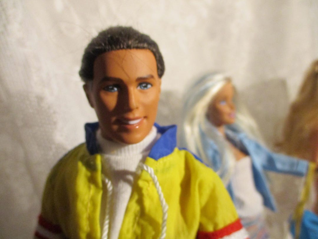 Barbie Boyfriend Ken Doll Mattel in Nice Athletic Outfit Shoes Slick ...