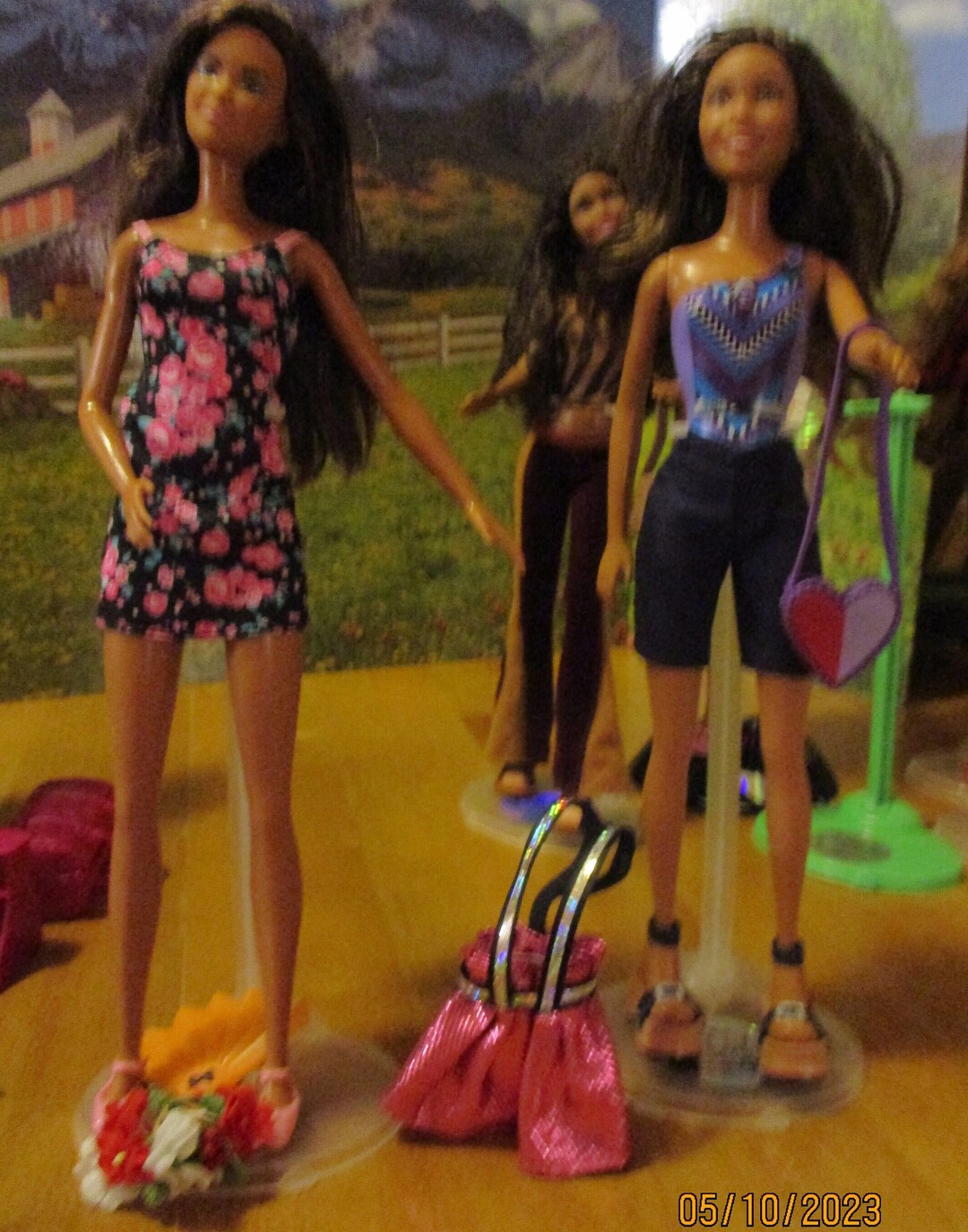 Mattel Barbie Friends NIKKI and Stacey Purples and Blues Make a Pretty ...