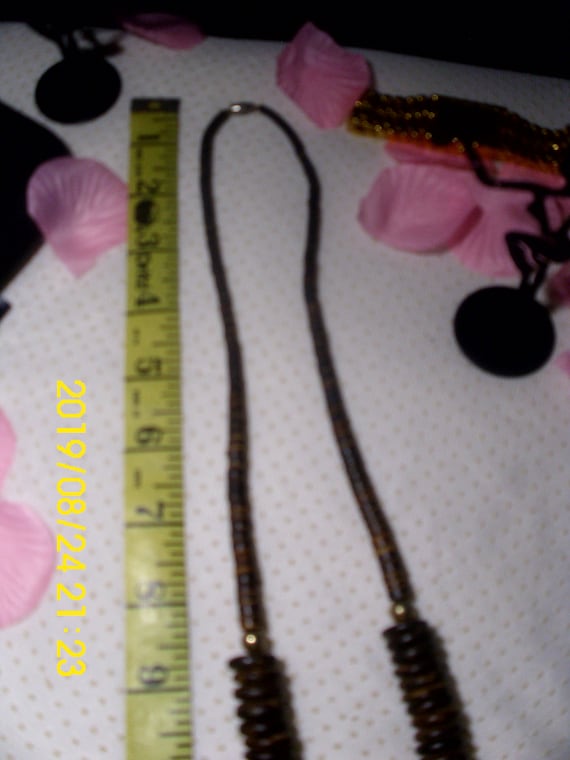 Vintage 13 Inch Wooden Sea Shell Necklace With Beads … - Gem