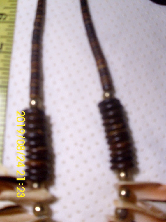 Vintage 13 Inch Wooden Sea Shell Necklace With Beads … - Gem