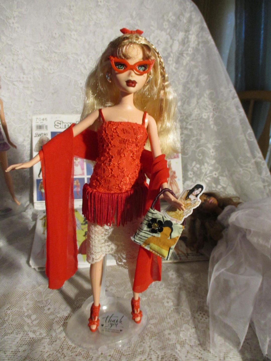 My Scene Doll DELANCEY Red and White Outfit With Long Shawl Eyeglasses ...