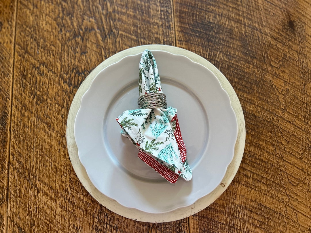 Reusable Christmas Holly Napkin - Etsy