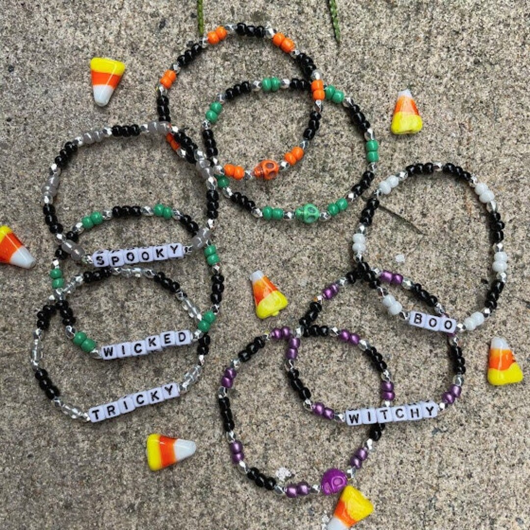 Halloween Beaded Elastic Stretch Word Bracelet | Tricky, Spooky, Wicked ...