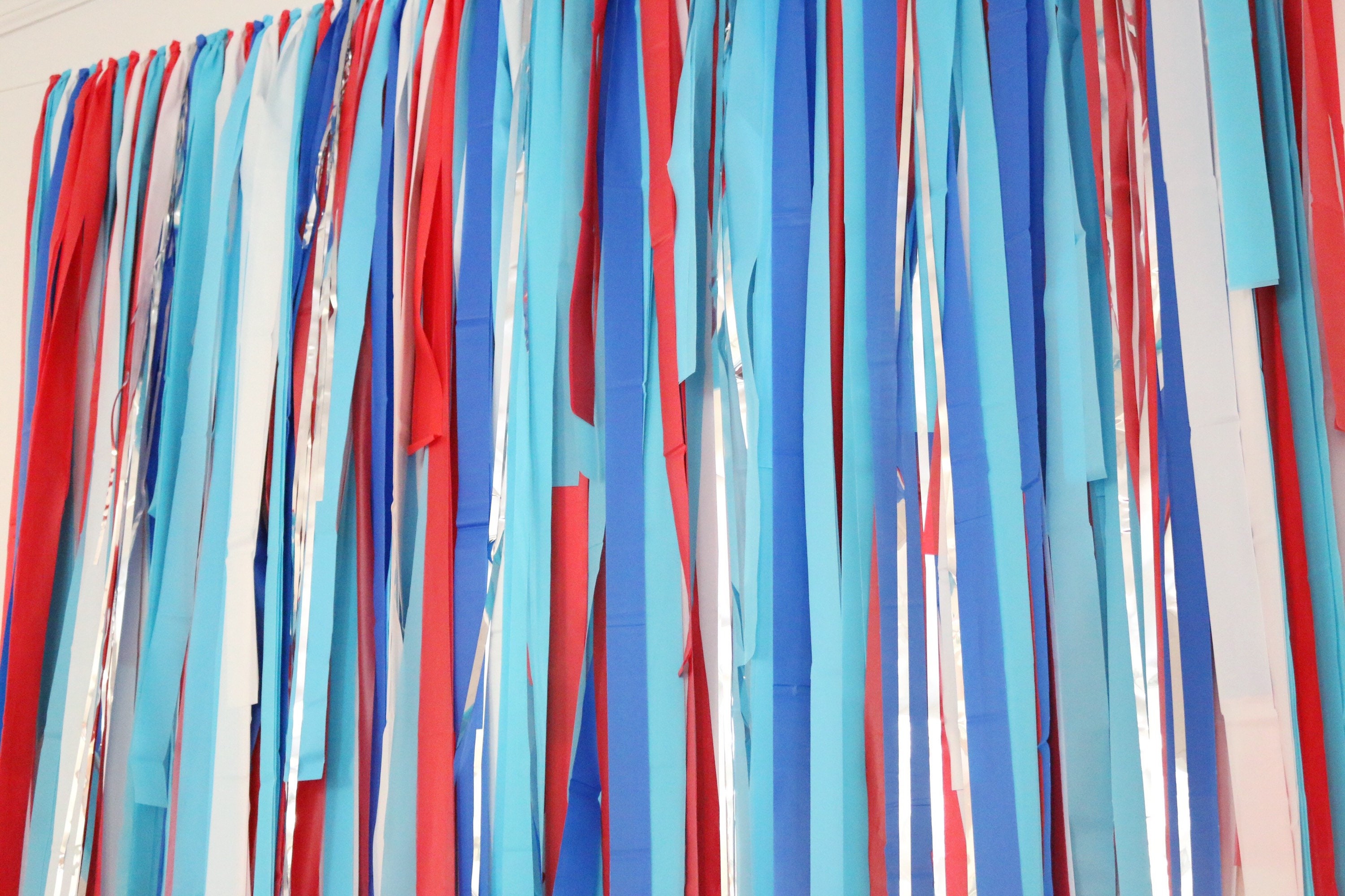 Streamer Backdrop Fringe Backdrop Red White and Blue Party - Etsy