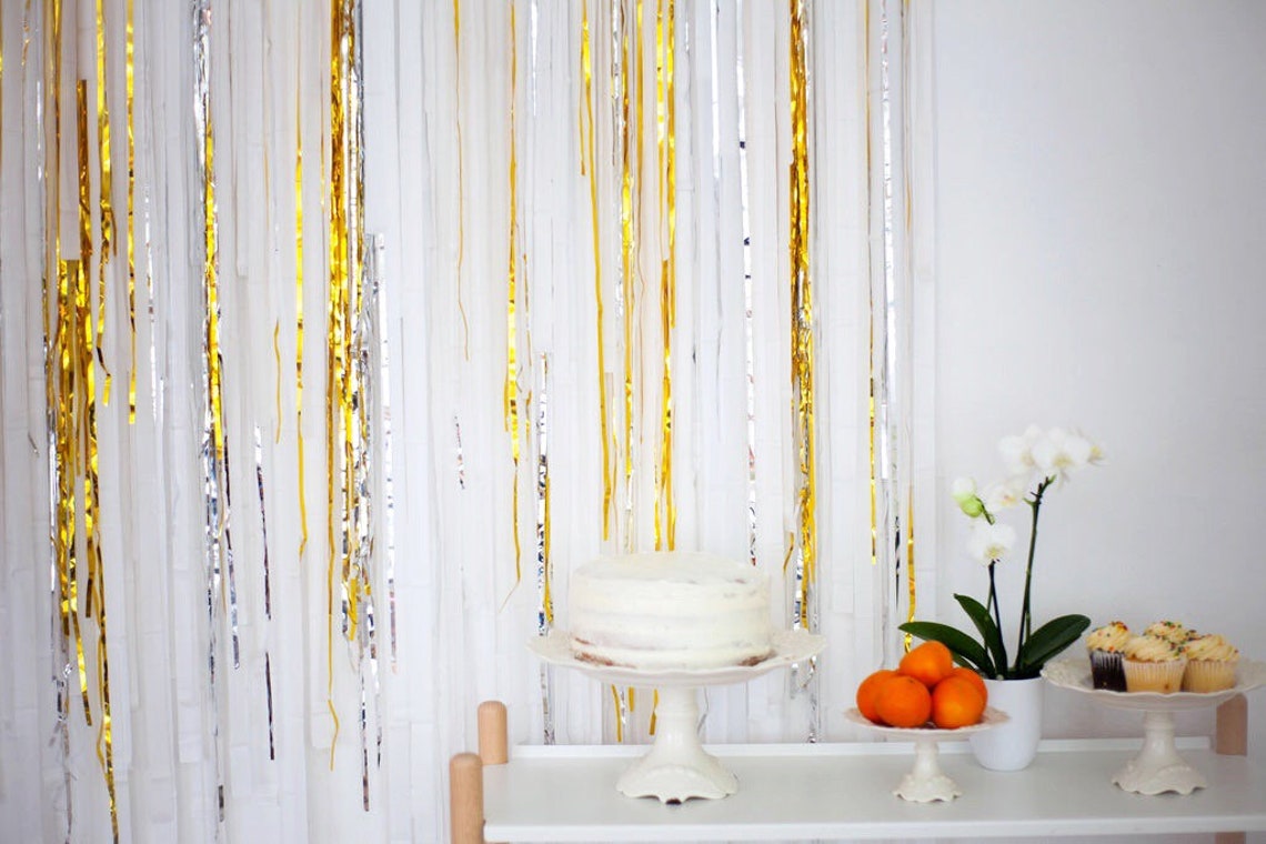 Streamer Backdrop Fringe Backdrop Silver and Gold Party | Etsy