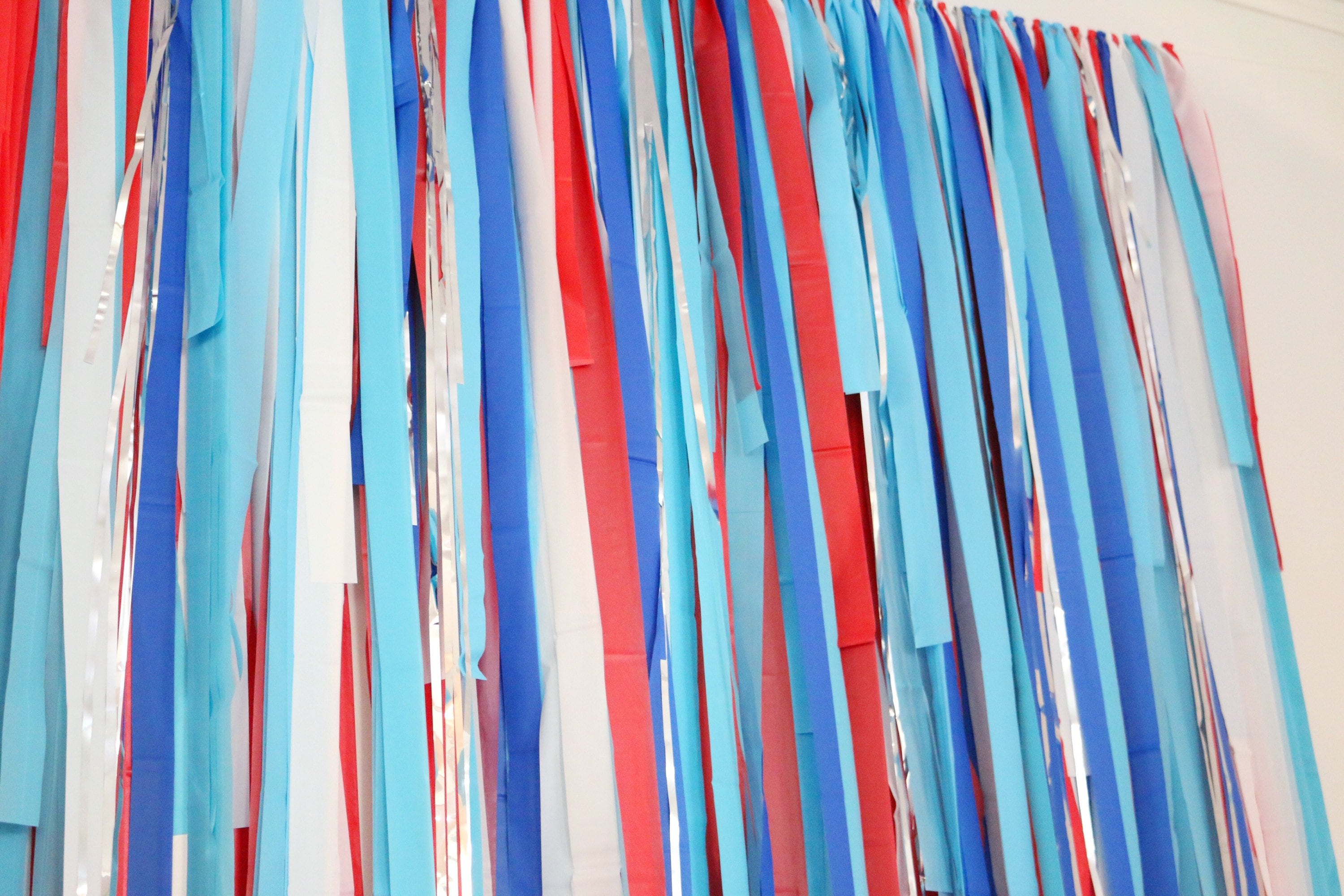 Streamer Backdrop Fringe Backdrop Red White and Blue Party - Etsy