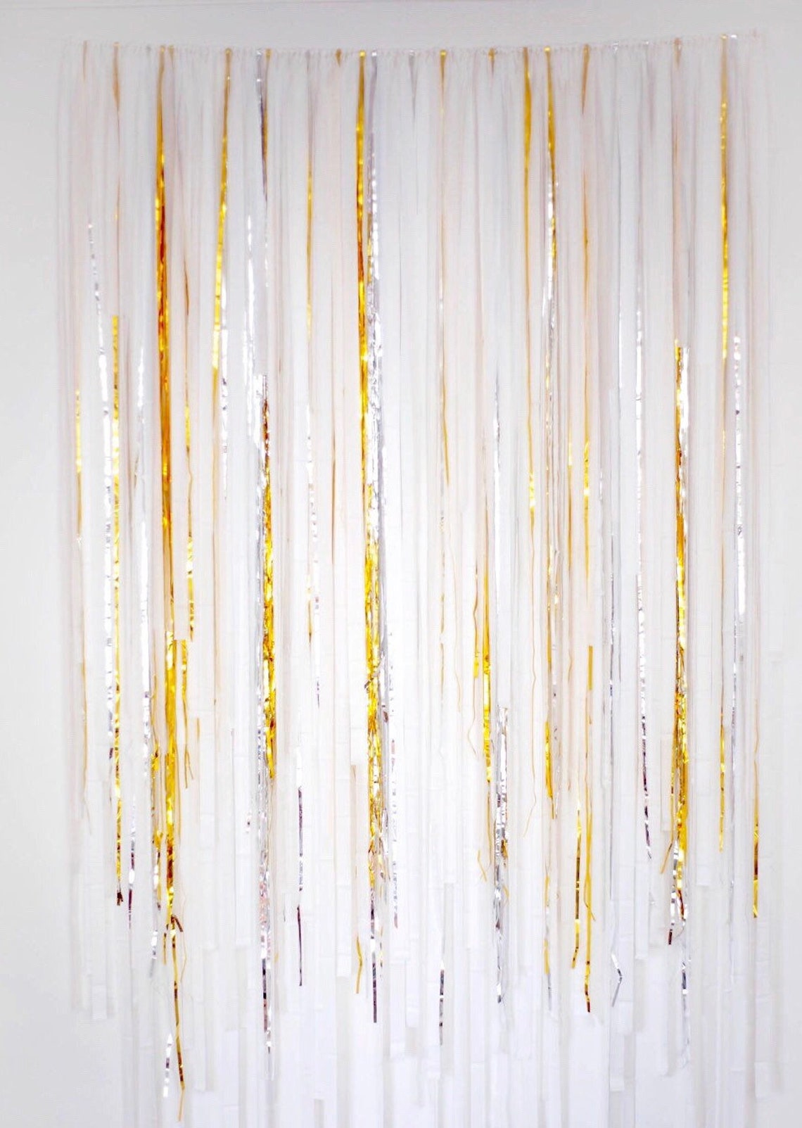 Streamer Backdrop Fringe Backdrop Silver and Gold Party | Etsy
