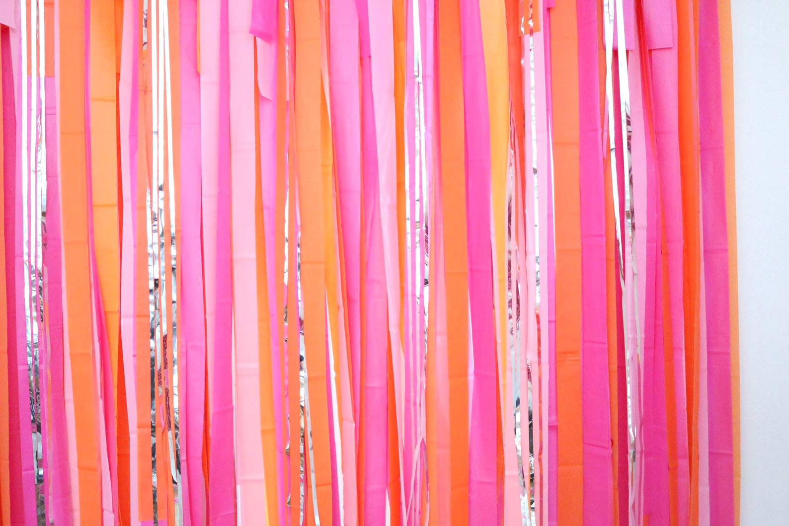 Streamer Backdrop Fringe Backdrop Birthday Party - Etsy