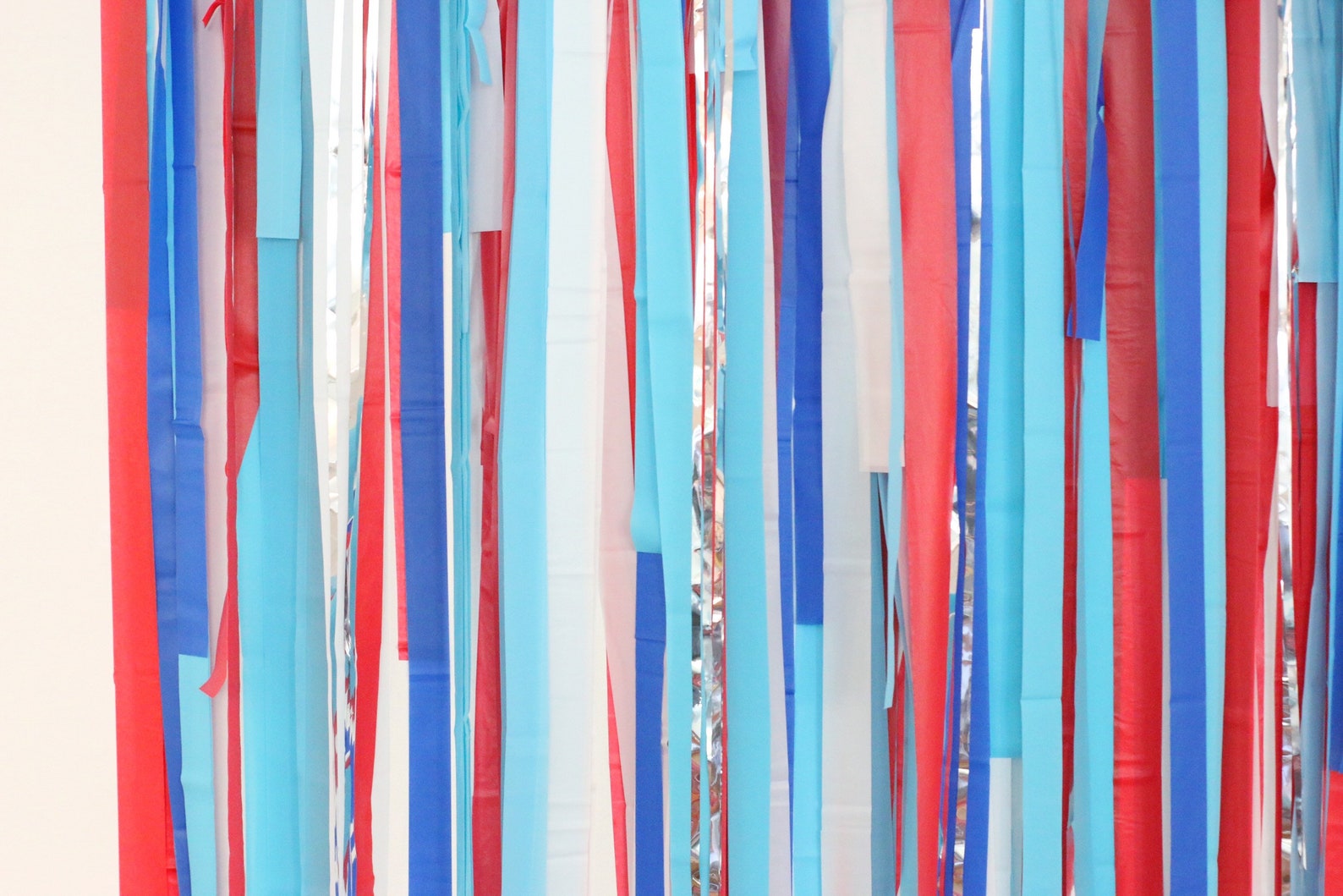 Streamer Backdrop Fringe Backdrop Red White and Blue Party - Etsy