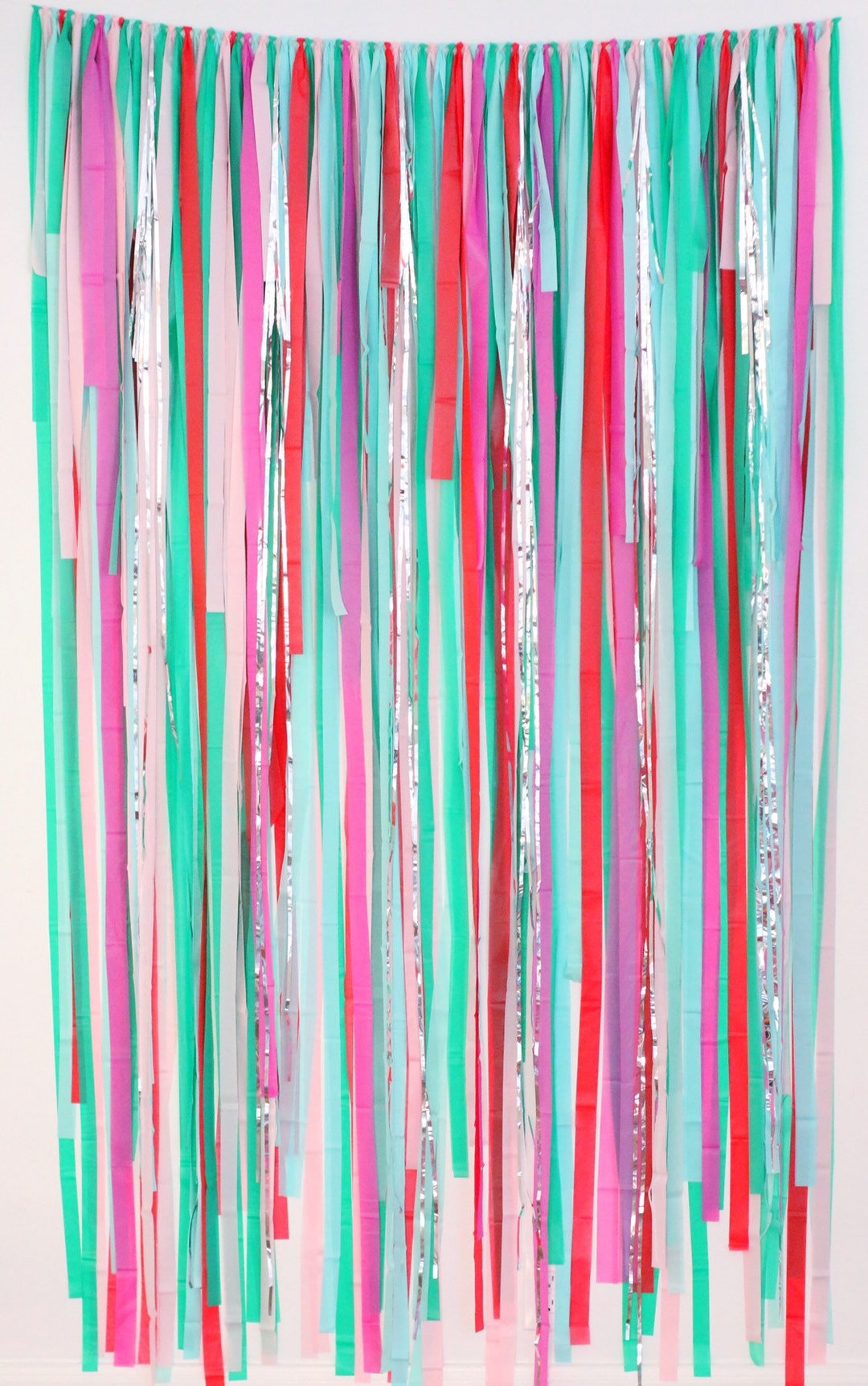 Streamer Backdrop, Fringe Backdrop, Pink and Green Streamer Garland ...