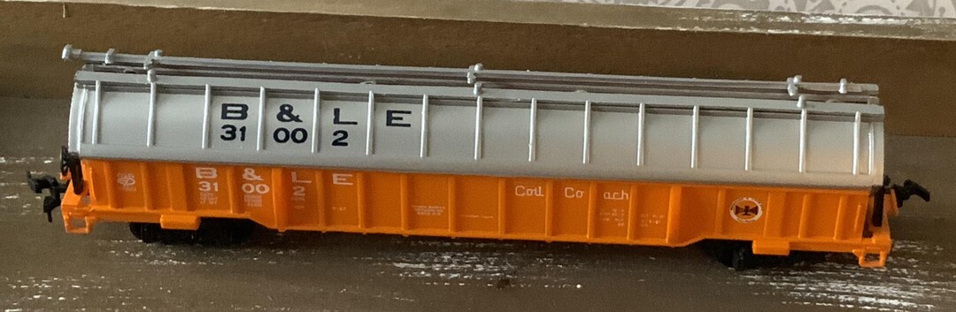 Bachmann HO Scale - B&LE Coil Car Bessemer and Lake Erie 31002 Orange ...