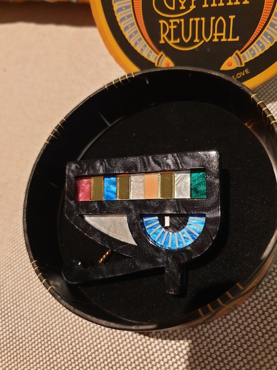 Erstwilder Egyptian Revival Horus Brooch BNIB All see… - Gem Erstwilder Egyptian Revival Horus Brooch BNIB All see… - Gem