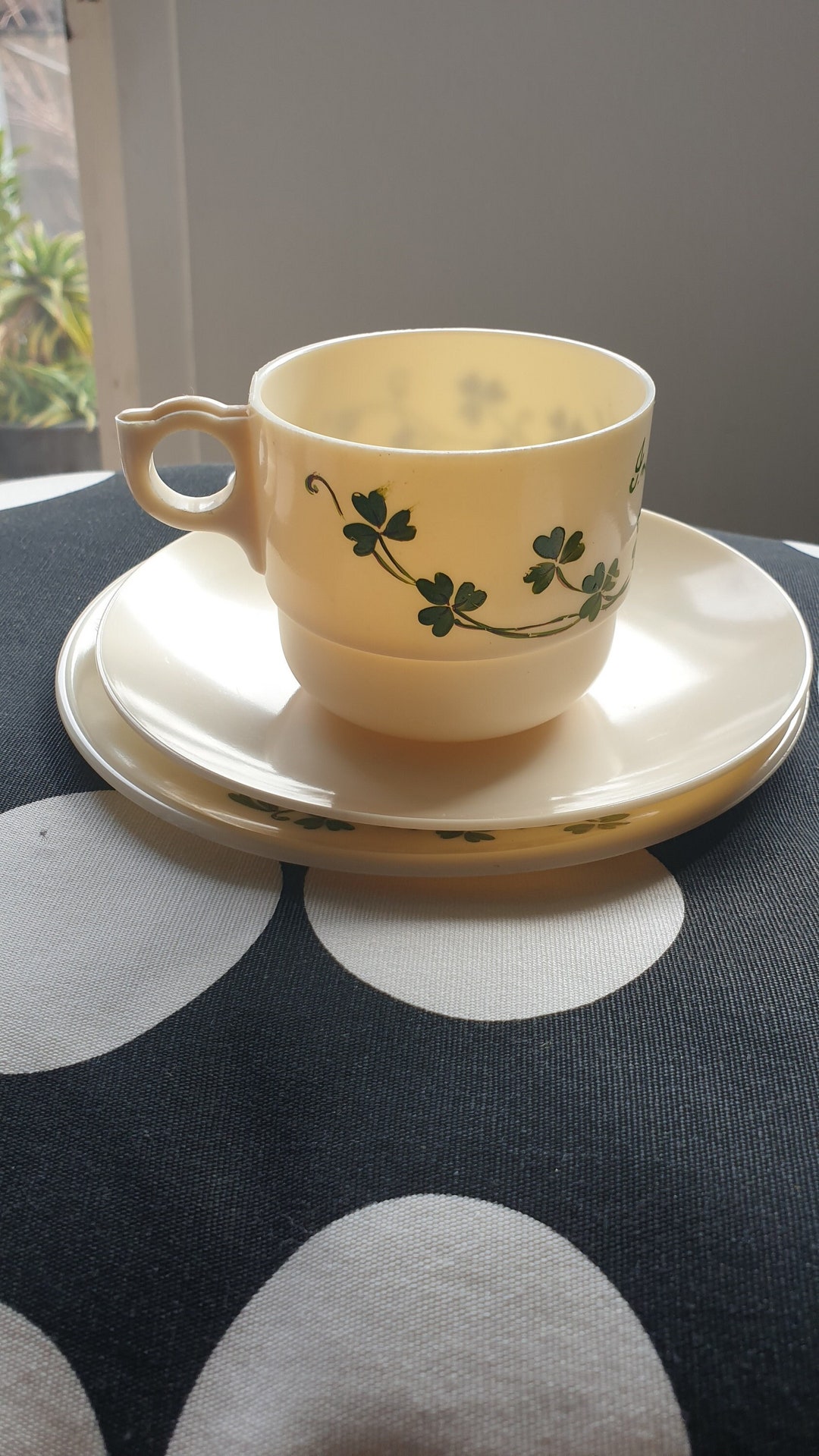 Vintage Plastic Trio Made in England Cup and 2 Plates Plastic Plate ...