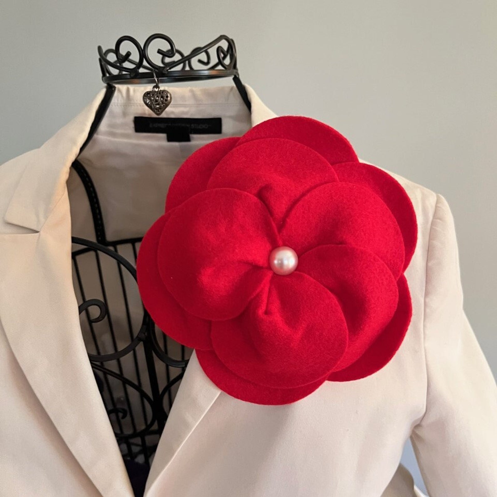 African Violet Corsage// DST African Violet Flower Pin//purple Felt ...