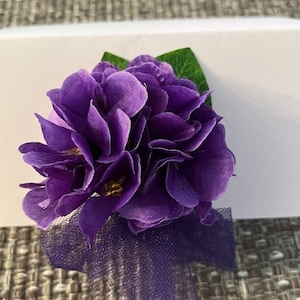 African Violet Corsage// DST African Violet Flower Pin//petite Purple ...