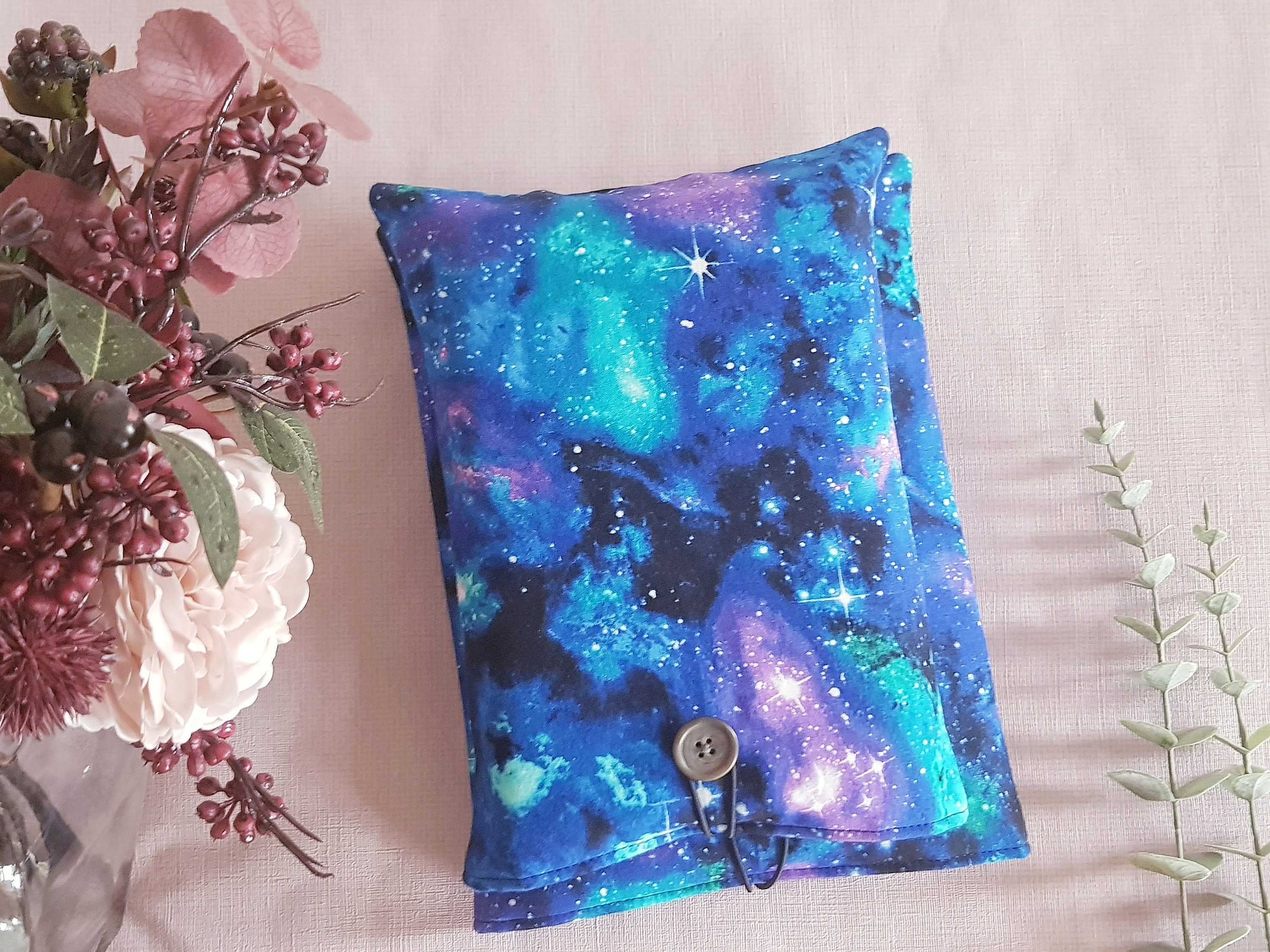 Galaxy Book Cover, Book Lover Teacher Gift, Padded Book Protector Pouch ...