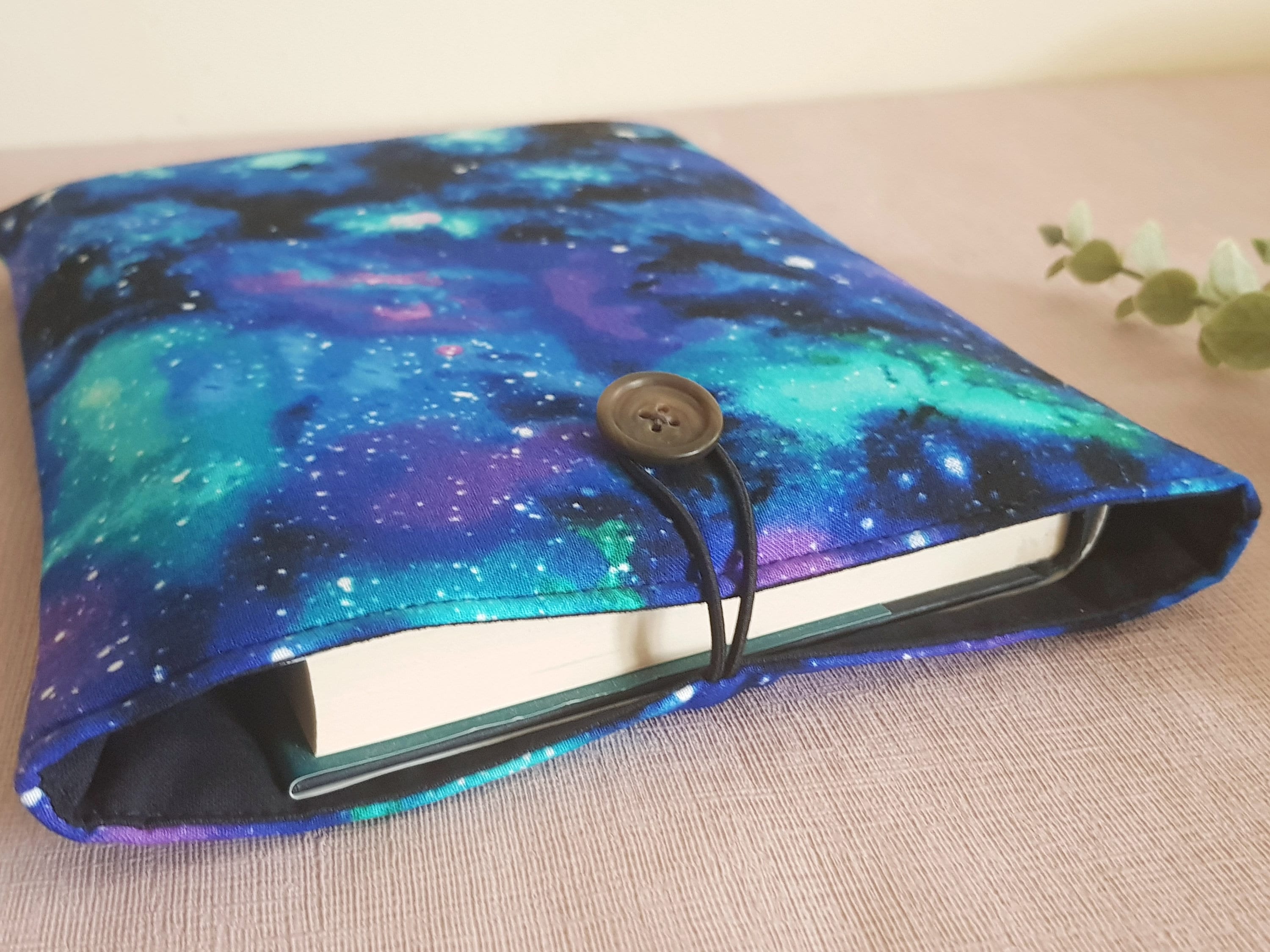 Galaxy Book Cover, Book Lover Teacher Gift, Padded Book Protector Pouch ...