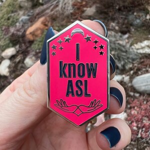 Enamel Pin: i Know Asl Gold or Silver American Sign Language Deaf, Hard ...