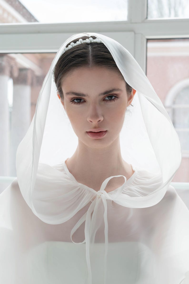 Shiny off White Sheer Fabric Wedding Hooded Capelet Bridal Chapel Viel ...