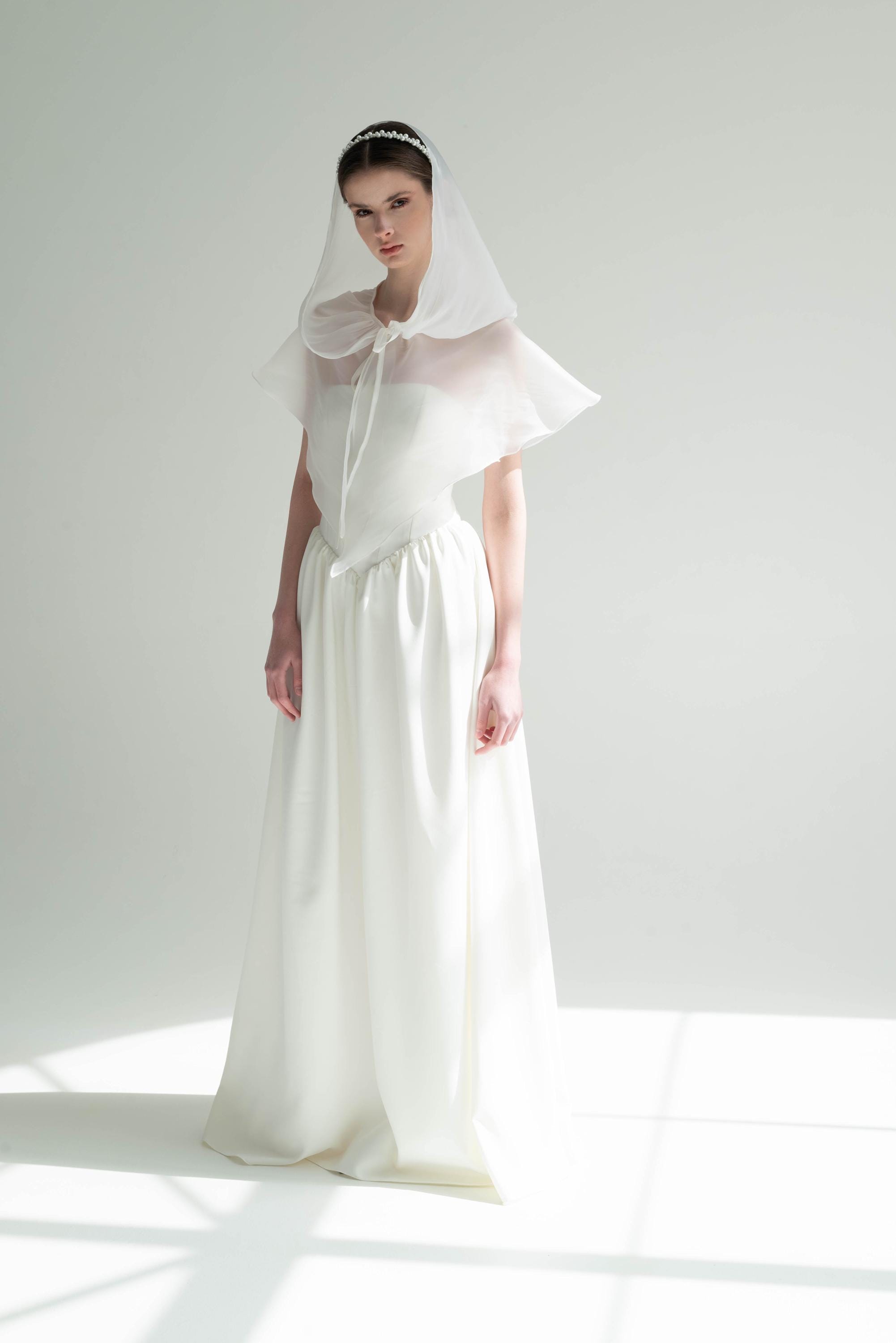 Shiny off White Sheer Fabric Wedding Hooded Capelet Bridal Chapel Viel ...