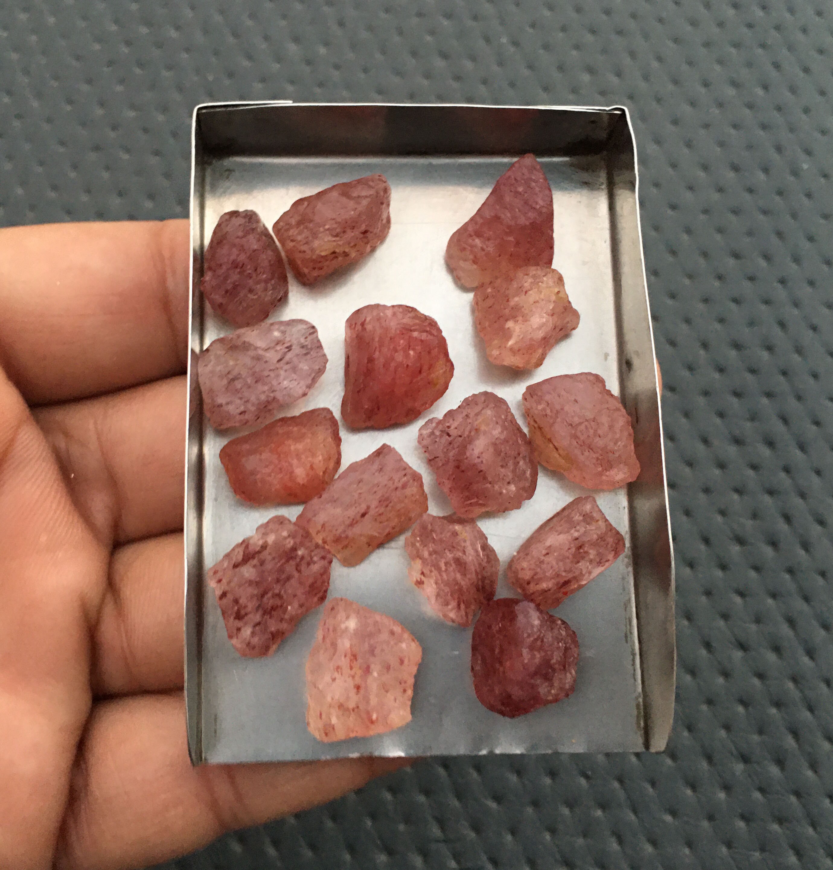 25 Pieces Cherry Quartz Rough Size 12-14 Mmantique Strawberry - Etsy