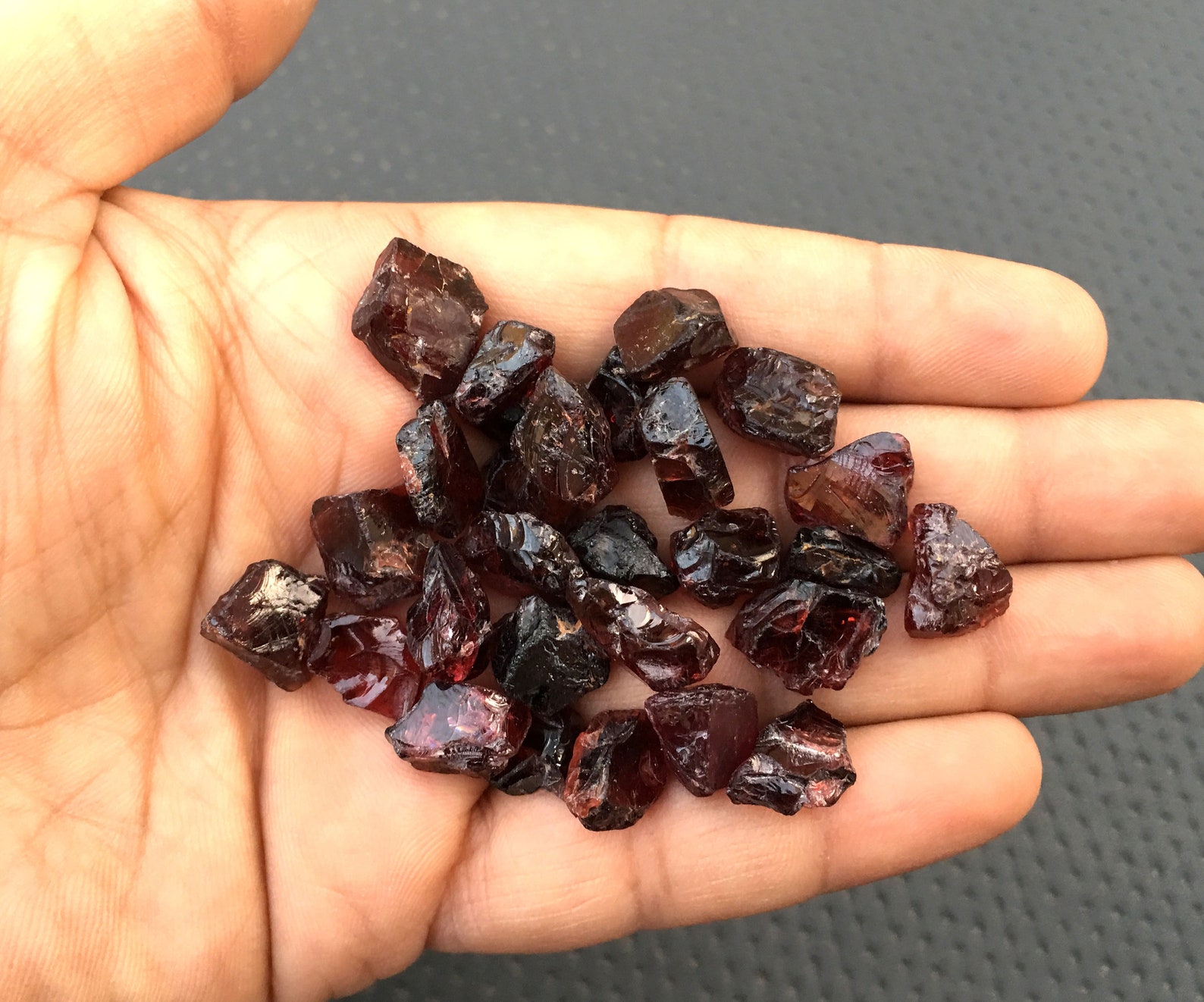 25 Pieces Natural Garnet Roughsize 10-12 MM Garnet - Etsy