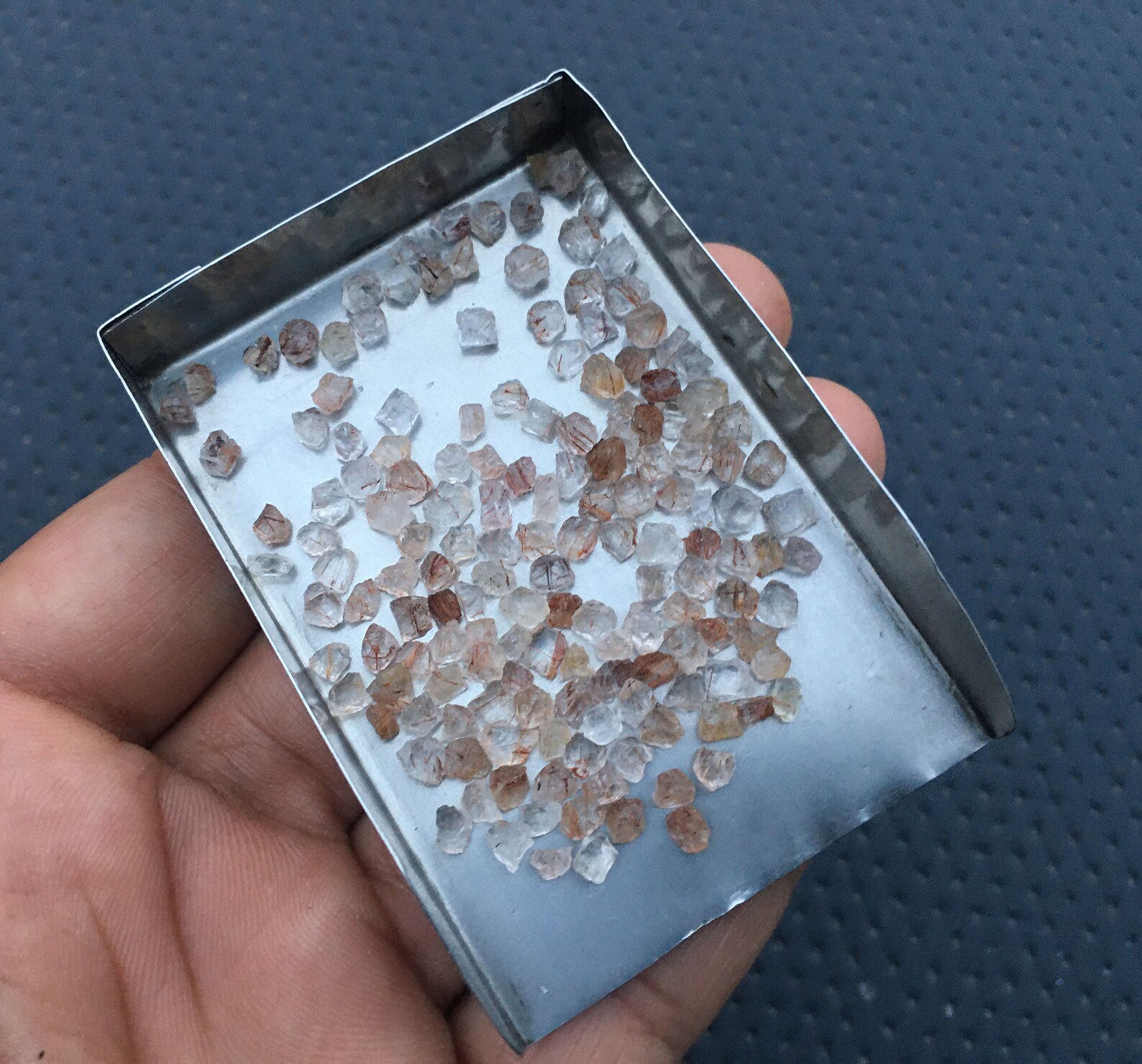 50 Pieces Tiny Copper Rough Size 2-4 MM Natural Copper Rutile | Etsy