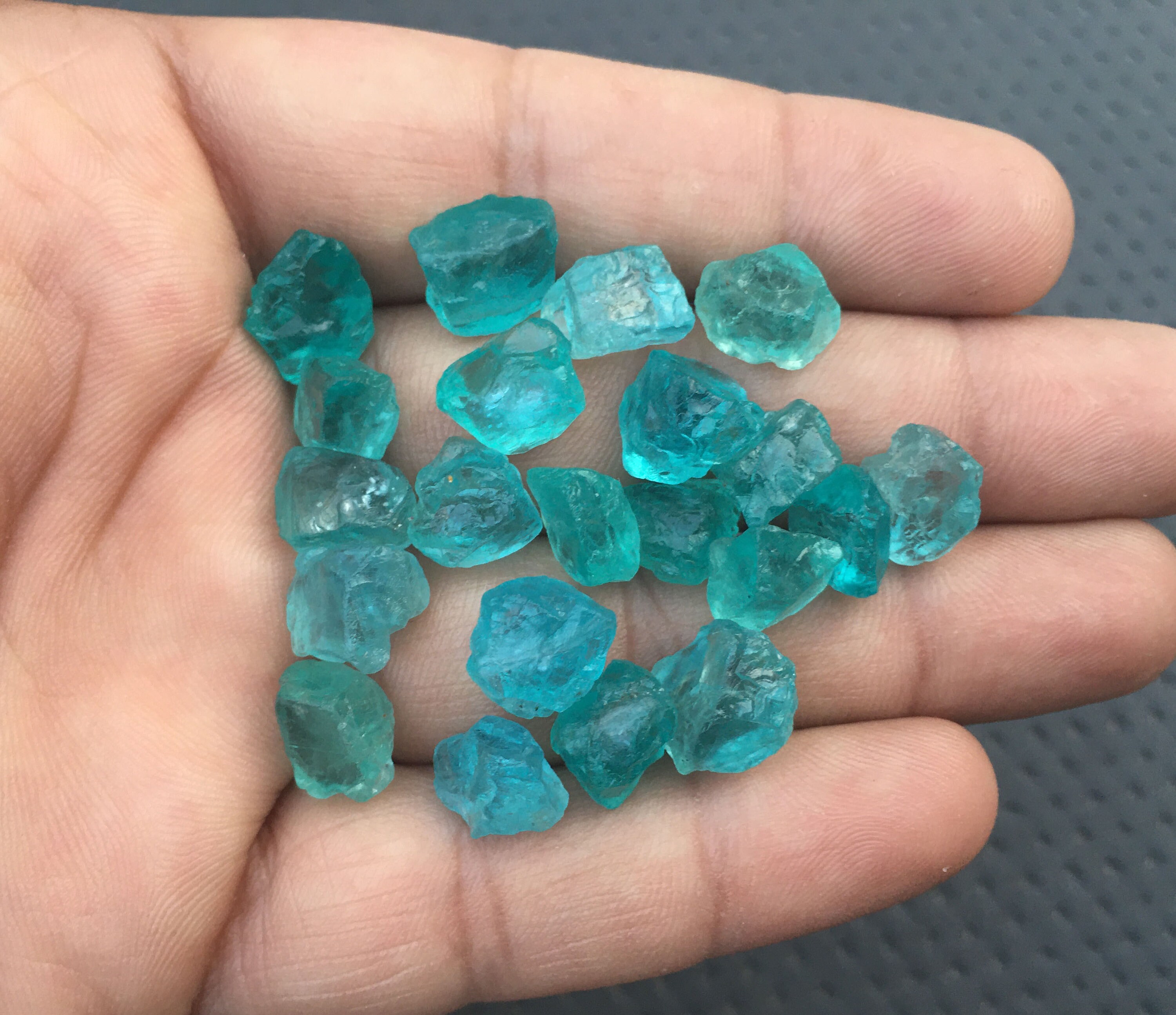 25 stuks ruwe 8-10 MM ruwe blauwe apatiet edelsteen - Etsy Nederland