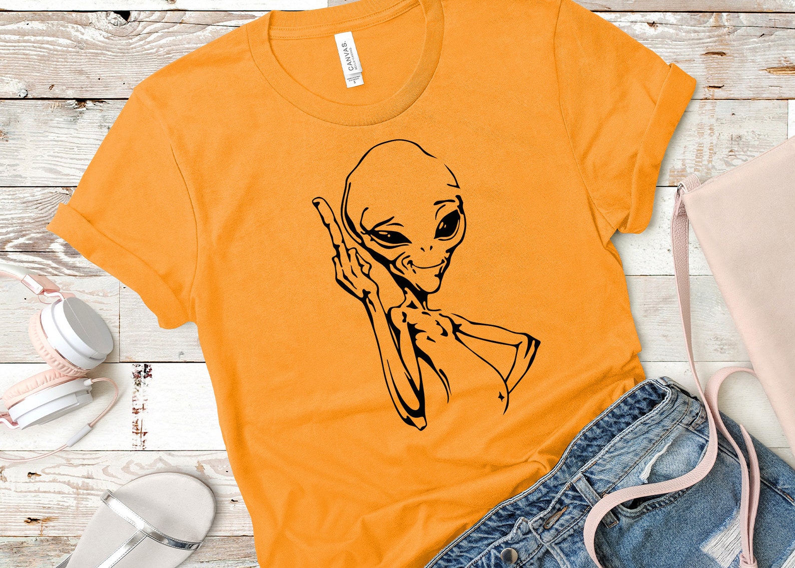 Cute alien middle finger drawing - vividmens