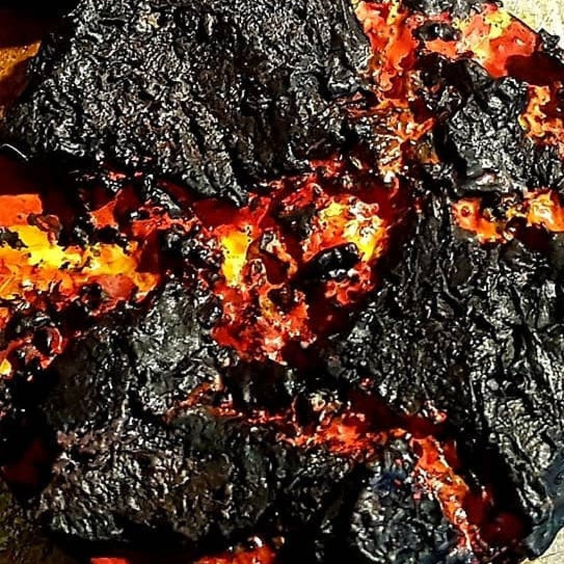 LAVA FLOW Custom Miniature Bases | Etsy