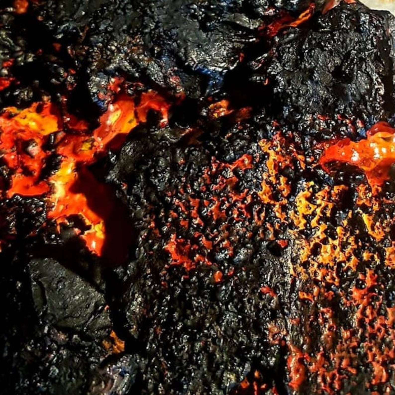 LAVA FLOW Custom Miniature Bases | Etsy