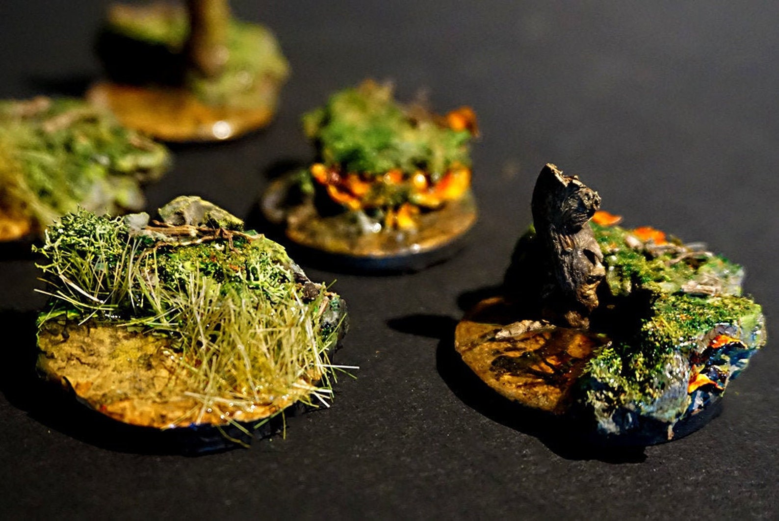 STREAMBANK Custom Miniature Bases - Etsy