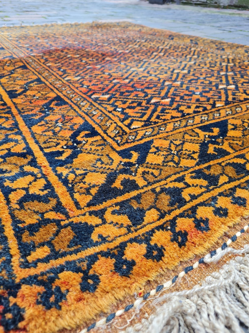 Vintage Middle Eastern Wool Rug - Etsy UK