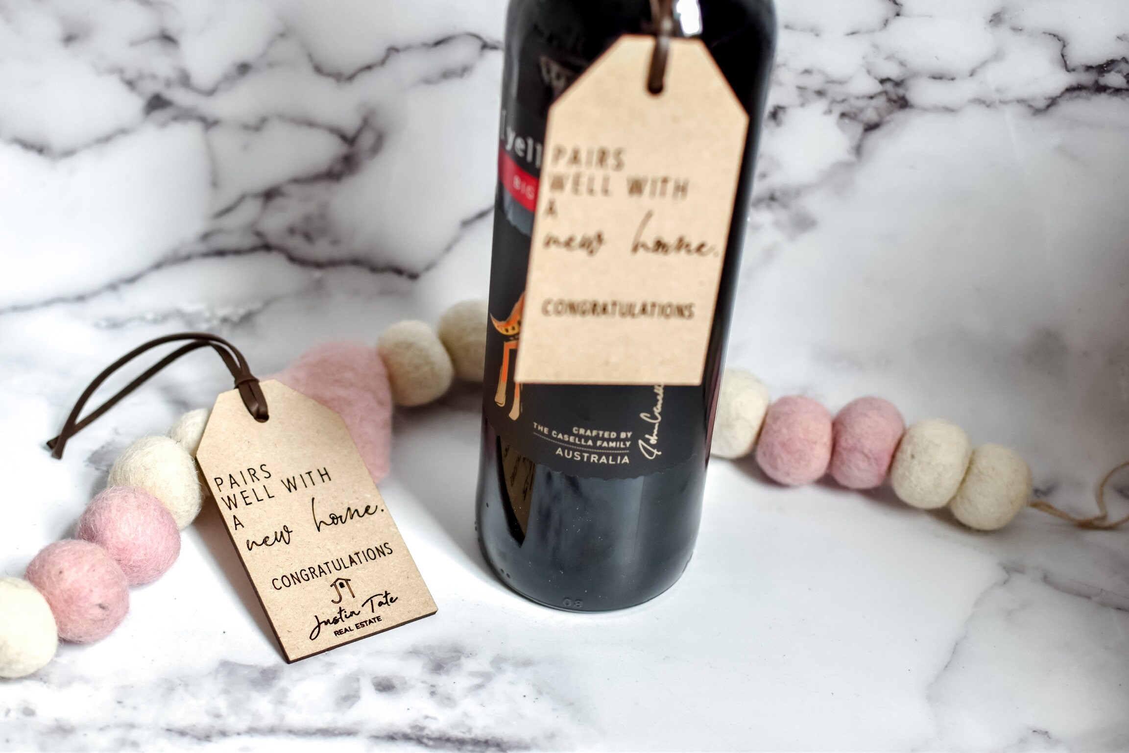 New Home Wine Bottle Tag / Wood Engraved Wine Tag / Closing - Etsy