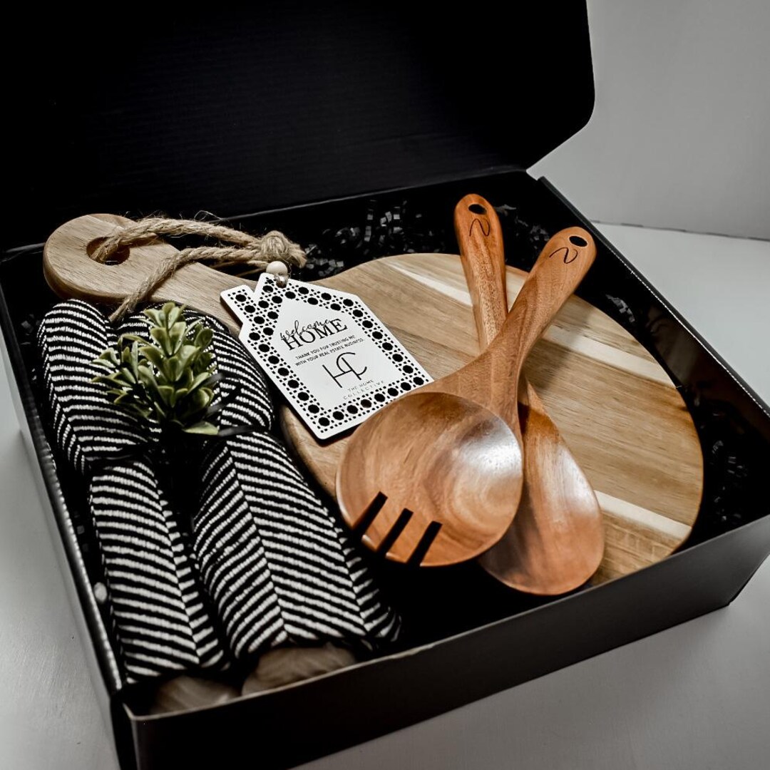 Housewarming Gift Box, Personalized Acacia Board Gift Set for Newlywed ...