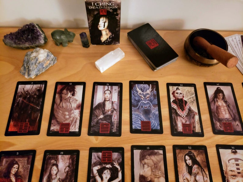 I CHING Dead Moon Divination Cards Extremely RARE Beautiful Luis Royo ...