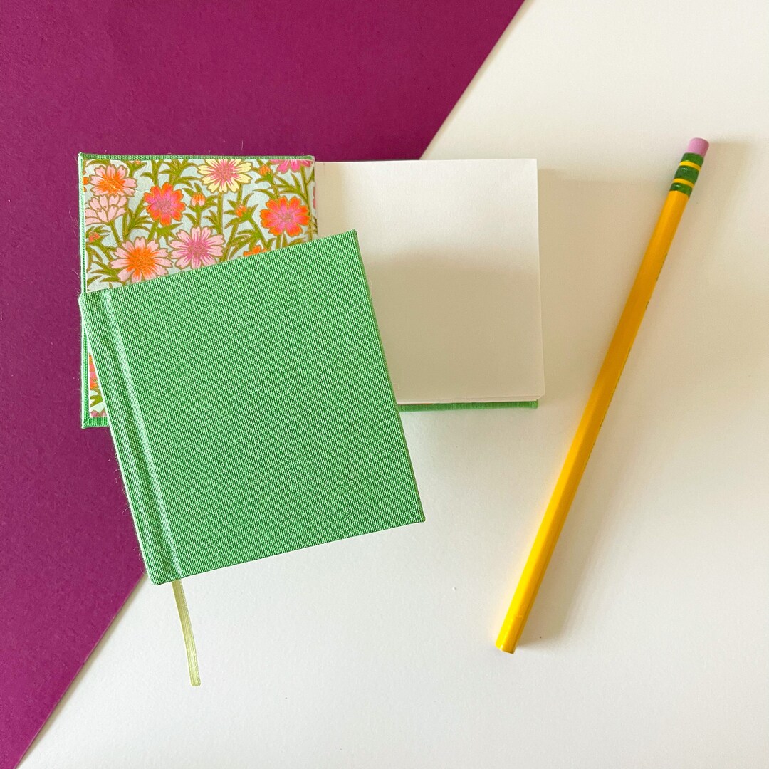 Little Green Notebook With Pretty Flowers, Hard Cover Pocket Notebook ...