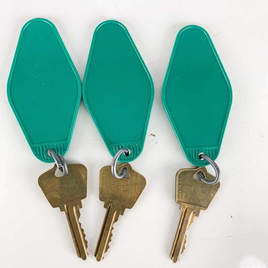 Lot of 3 Vintage Green Hotel Room Key and Plastic FOB Hollywood Vegas ...