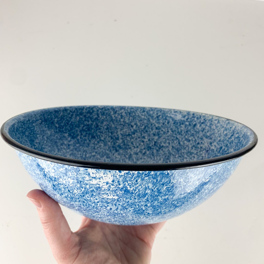 Vintage Blue White Enamel Splatter Ware Metal Mixing Bowl Centerpiece ...