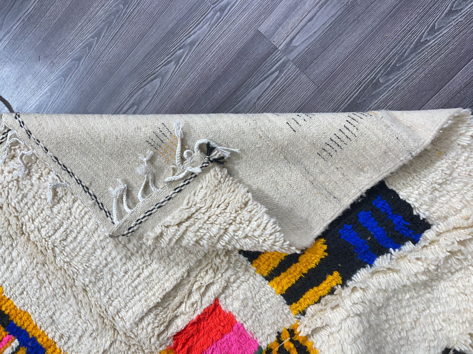 Rug Artist Area Rug Unique Face Eyes Abstract Rug Art on Area Throw ...