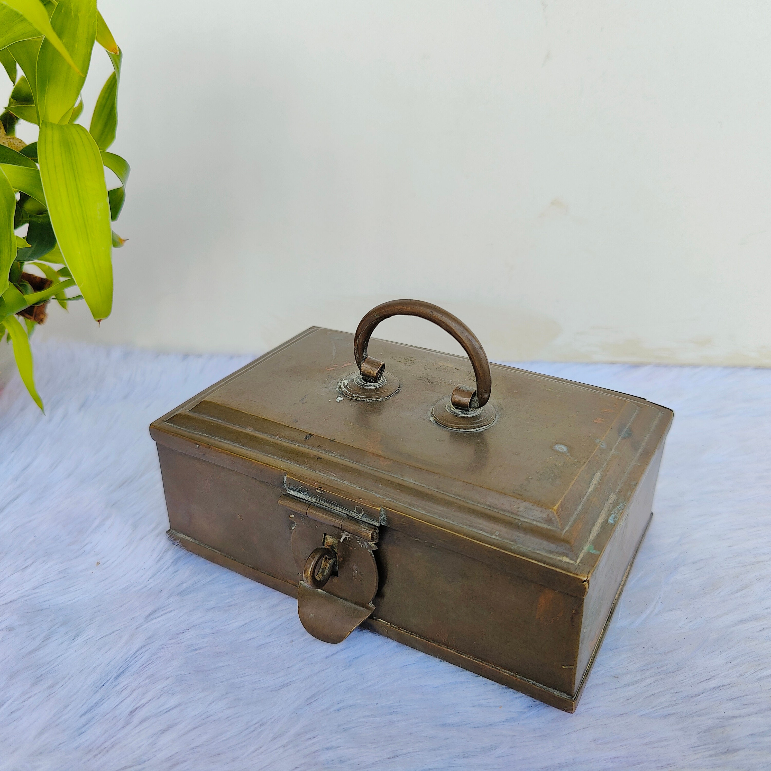 Antique Brass Betel Nut Box With Latch and Handle | Dual Compartment ...