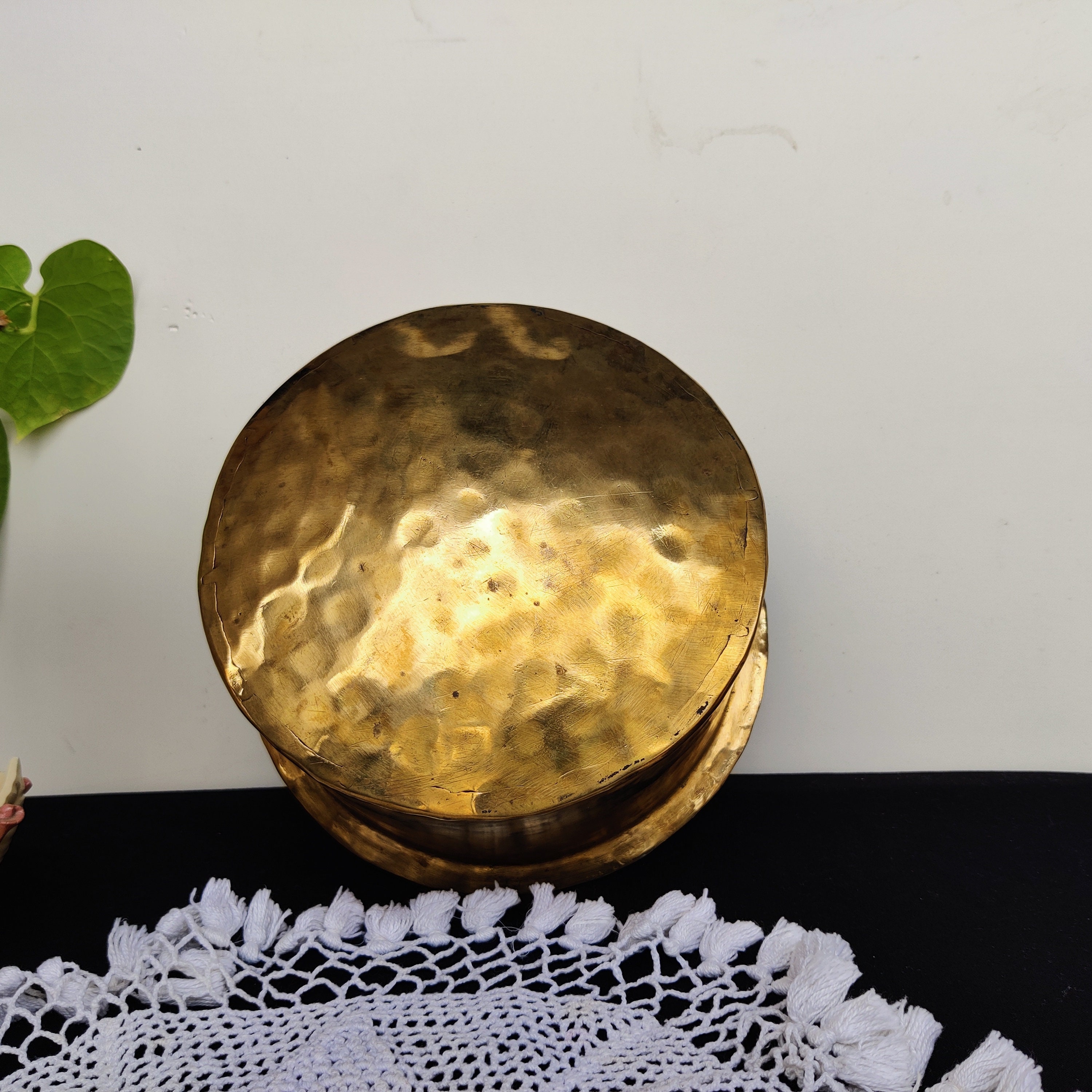 Antique Rare Solid Uniquely Hand Hammered Heavy Cooking Pot | Antique ...