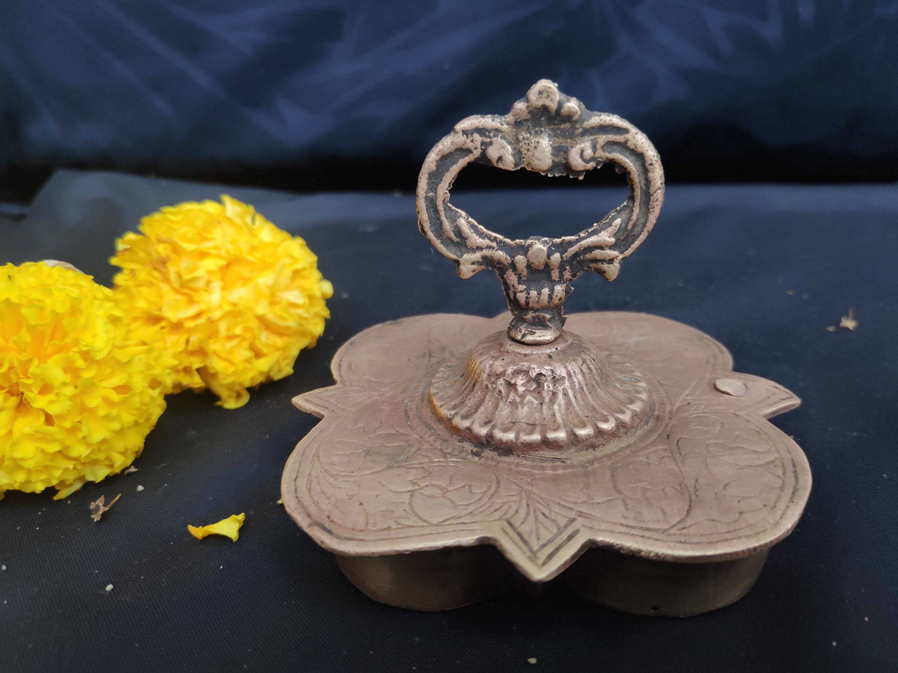 Antique Brass Kumkum Powder Box|vintage Beautiful Carved 5 Compartments ...