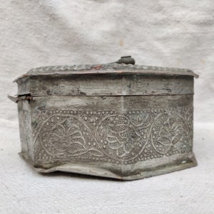 Antique Copper Octagonal Betel Nut Box | Rare Mughal Ornate Six ...