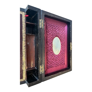 Antique Walnut Victorian Circa 1850 Ladies Mop Inlaid Lockable Writing ...