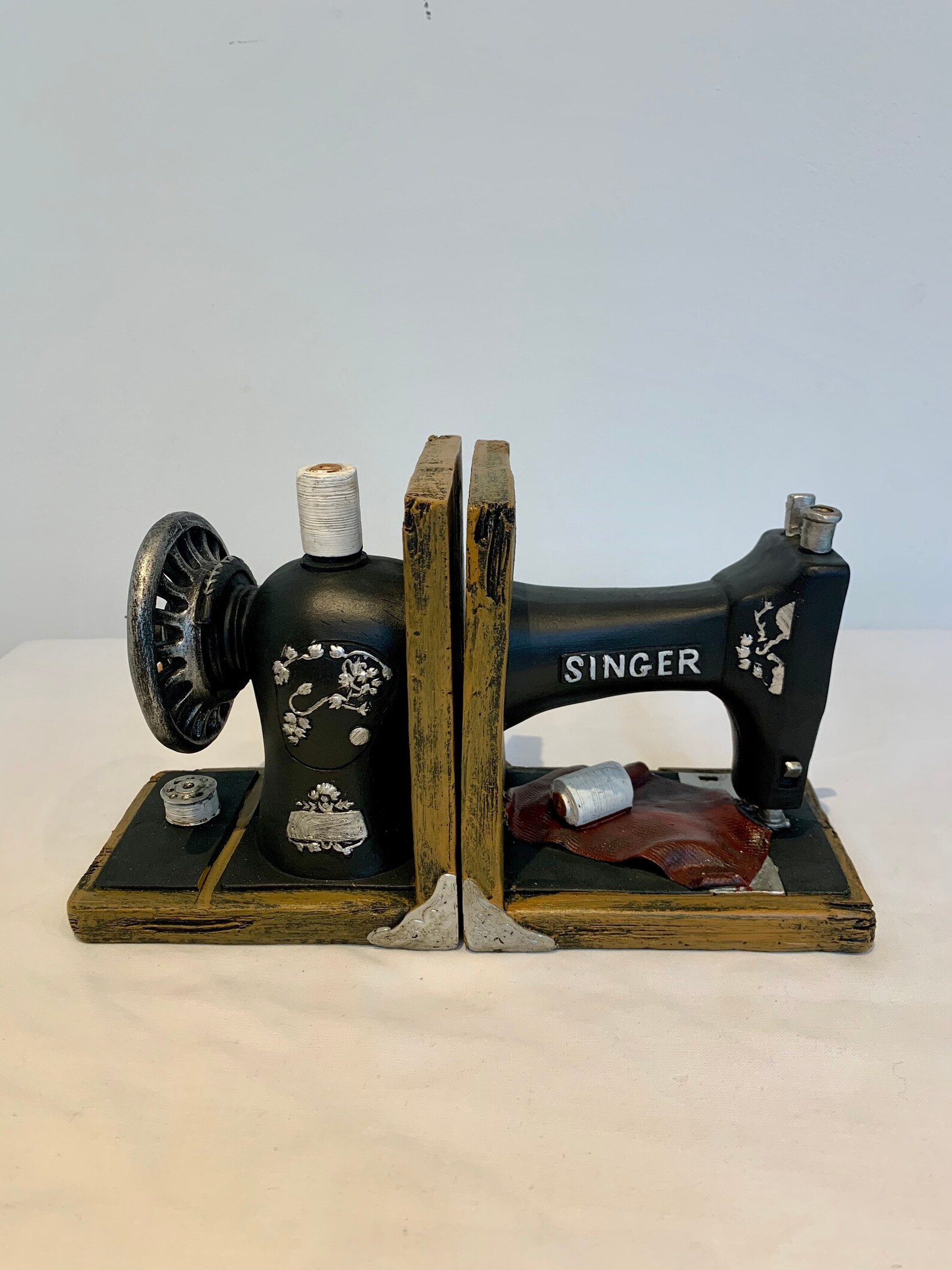Vintage Style Singer Sewing Machine Bookends Book Tidy Book - Etsy